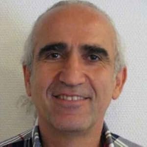 Kunstig intelligens: I kapitalens tjeneste eller et redskab til befrielse?